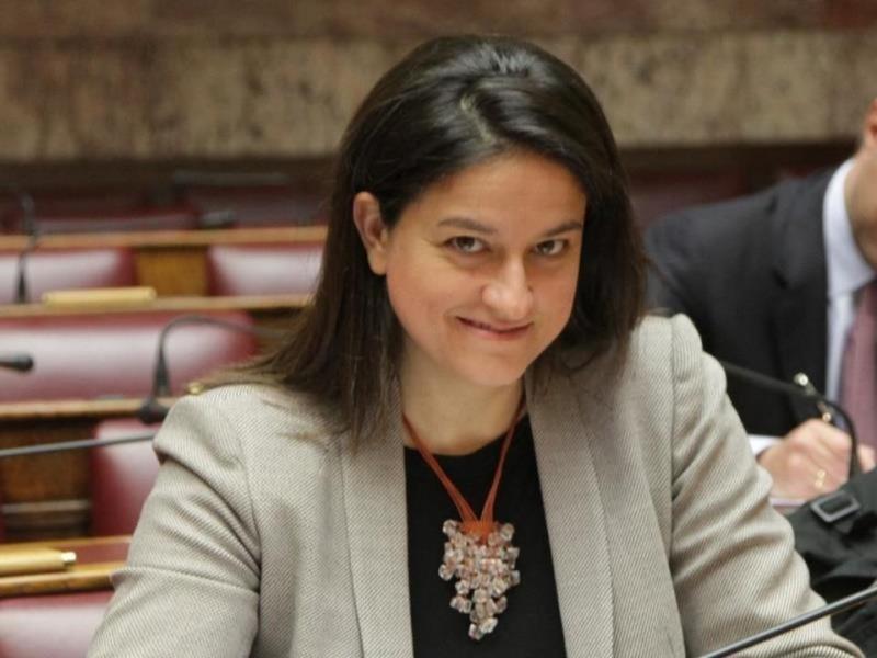 Απίστευτο! - Κοπή της πίτας της ΔΕΕΠ Κορινθίας με καλεσμένη την ...