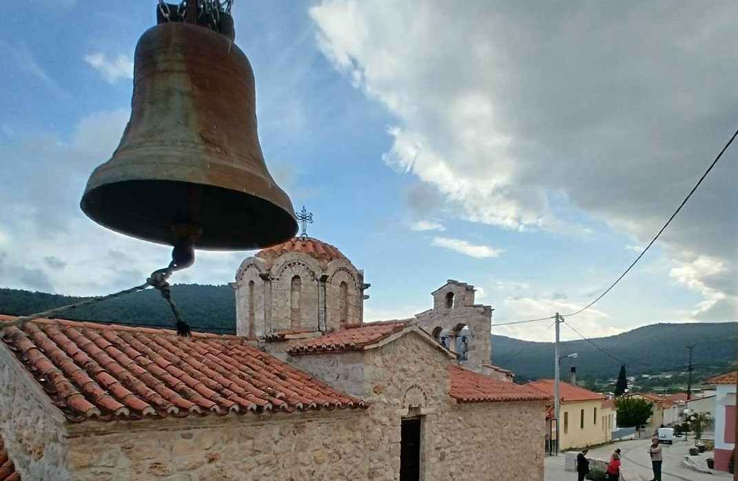 Επέστρεψε η ιστορική καμπάνα στον Ιερό Ναό Αγίου Γεωργίου στο Σοφικό ...
