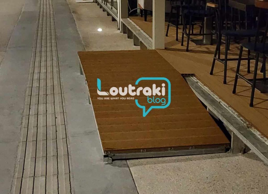 Λουτράκι: Τι συμβαίνει με τη ράμπα ΑΜΕΑ που τοποθετήθηκε στην παραλία ...