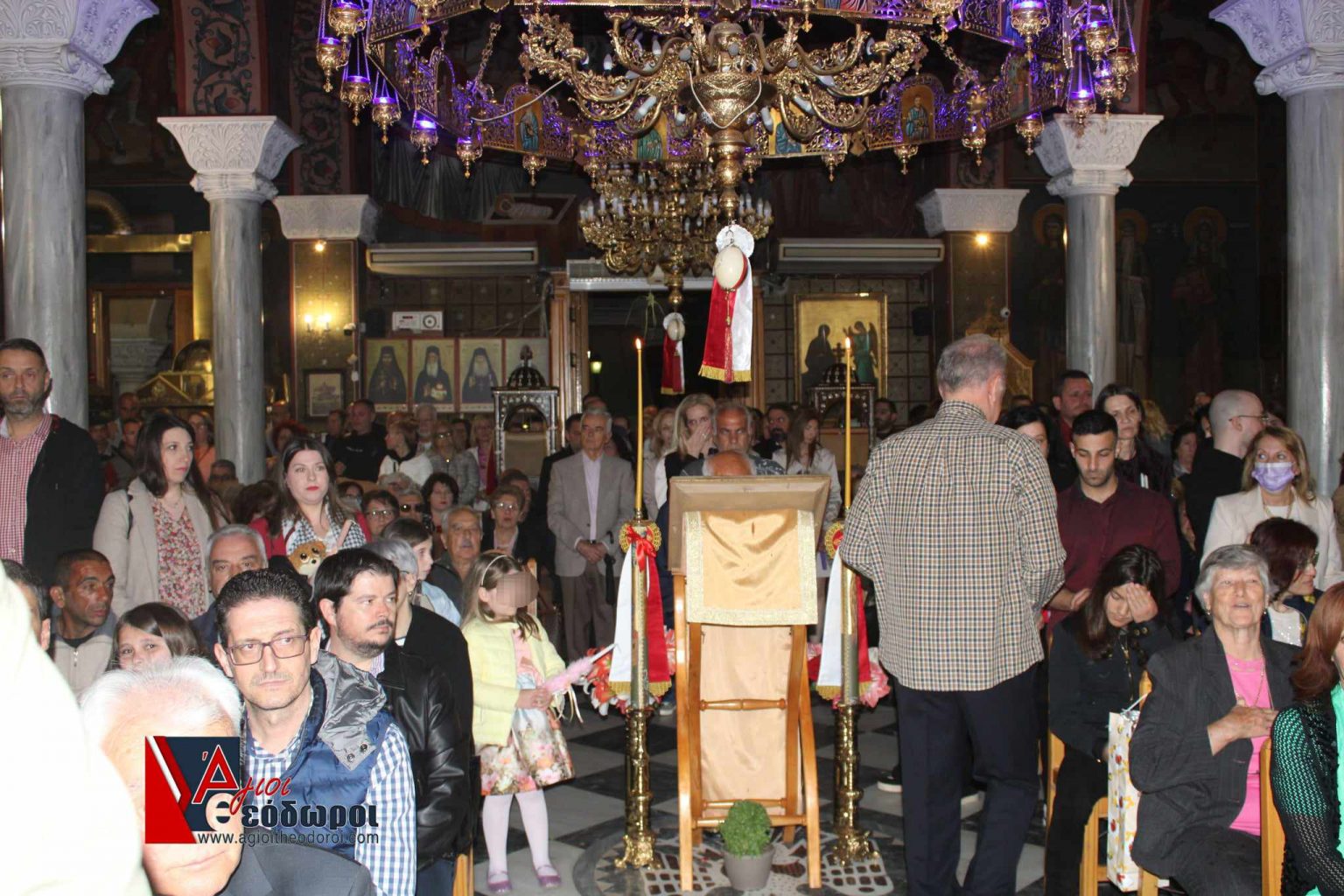 ΛΟΥΤΡΑΚΙ: Με λαμπρότητα η Ανάσταση στους Αγίους Θεοδώρους (ΦΩΤΟ ...