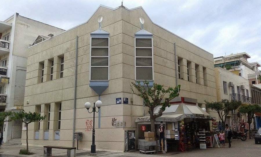 Δωρεά του κ. Σεραφείμ Μπάκουλη στη Δημοτική Πινακοθήκη και Βιβλιοθήκη ...