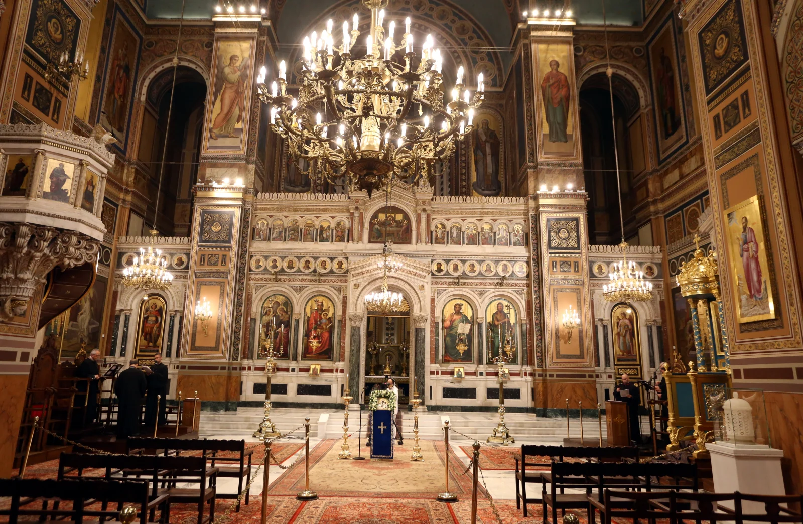Σήμερα οι Α' Χαιρετισμοί: Τι συμβολίζουν - Το αναλυτικό πρόγραμμα ...