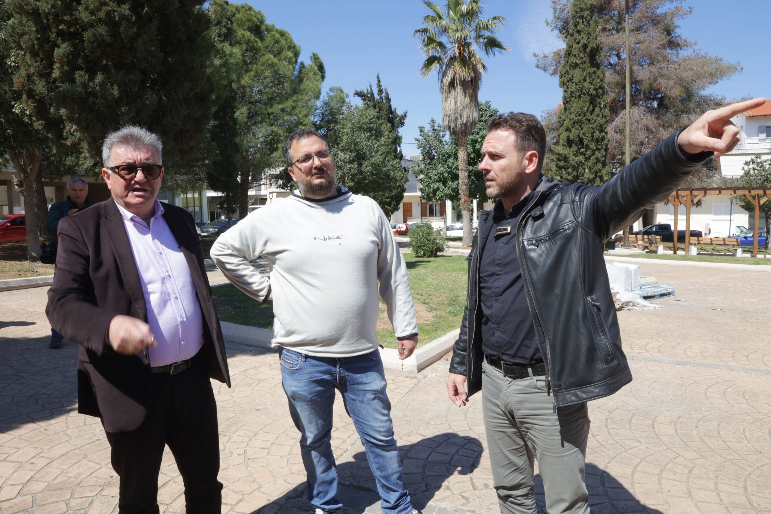 ΣΥΝΟΙΚΙΣΜΟΣ ΚΟΡΙΝΘΟΥ: Παραδίδονται ανακαινισμένα η πλατεία Ηλιόπουλου ...