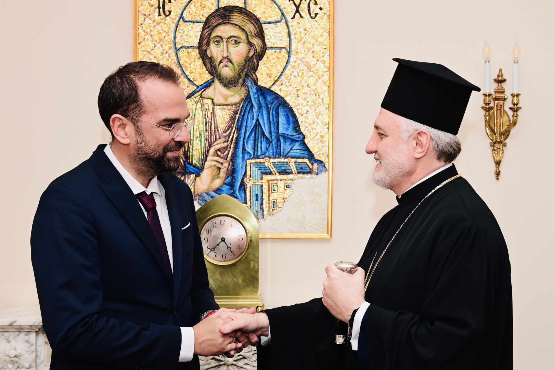 Ο Ν. Φαρμάκης στη Ν. Υόρκη: Επαφές με την ομογένεια και πρόσκληση για ...