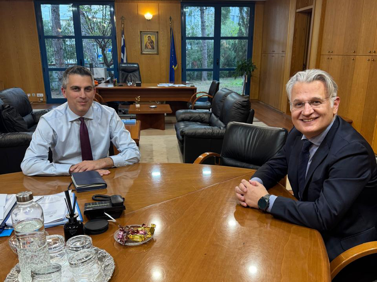 Υποδομές και ανάπτυξη στο επίκεντρο της συνάντησης του Περιφερειάρχη ...