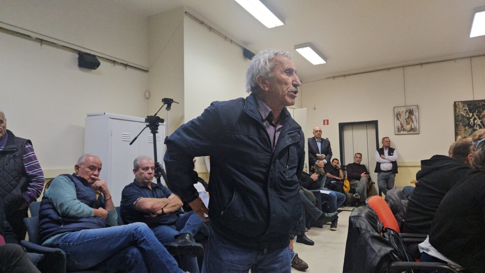 Εξαλλος κάτοικος Στυμφαλίας: Πίνουμε νερό με χώμα (ΒΙΝΤΕΟ) » loutrakiblog